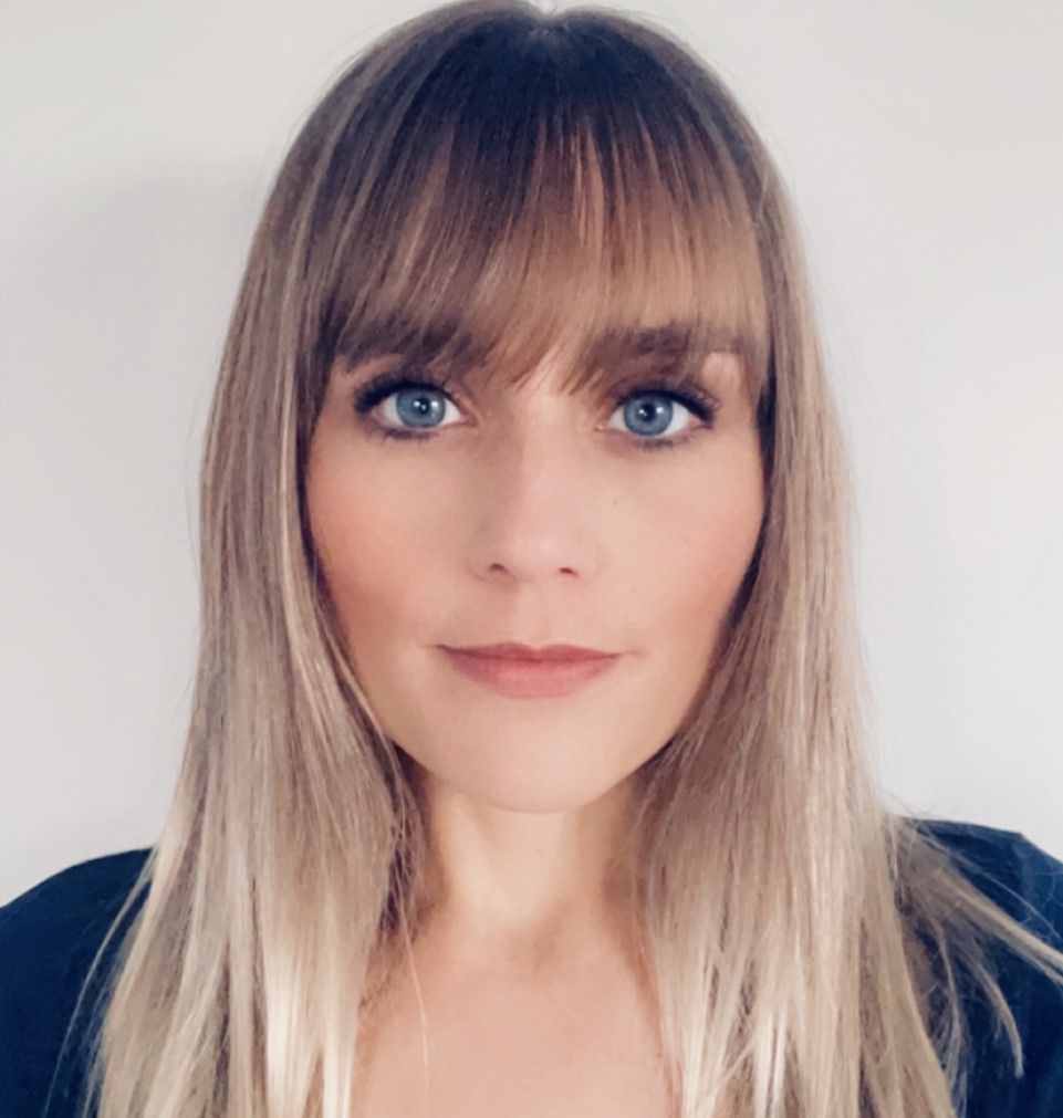 Becky Smith's Instagram, Twitter & Facebook on IDCrawl