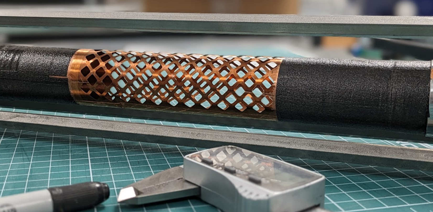 Lightweight ultra and extreme high vacuum compatible composite material ...